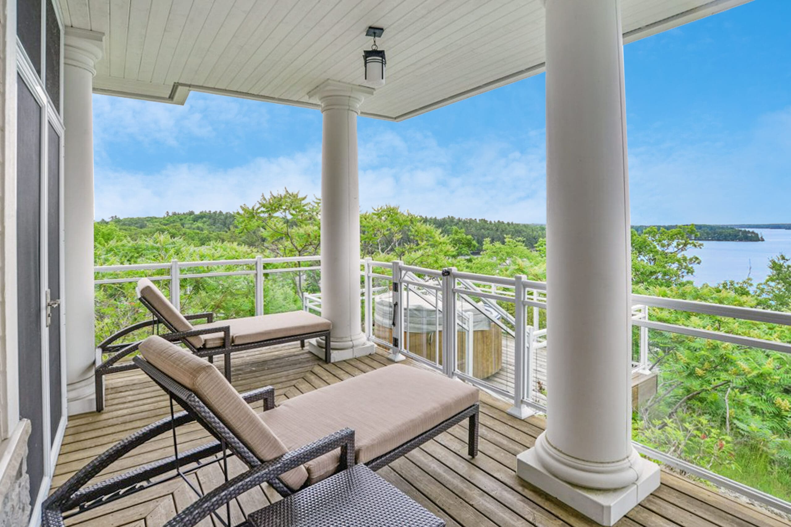 Treetop Villas At Touchstone Resort - Lake Muskoka